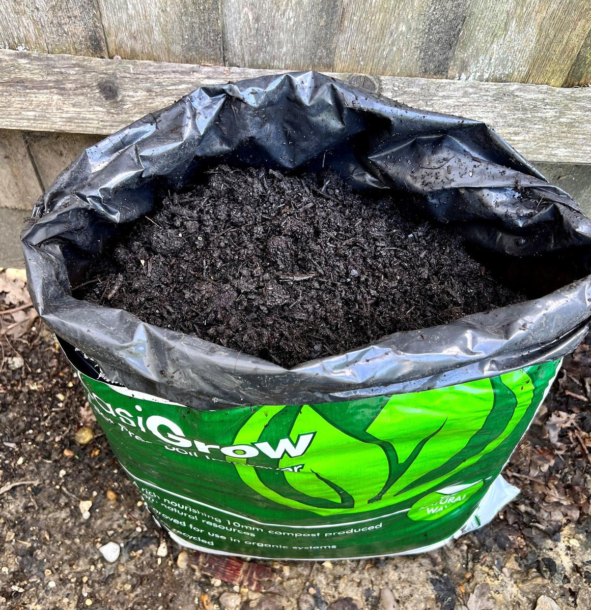 Potting compost - easy steps to make at home